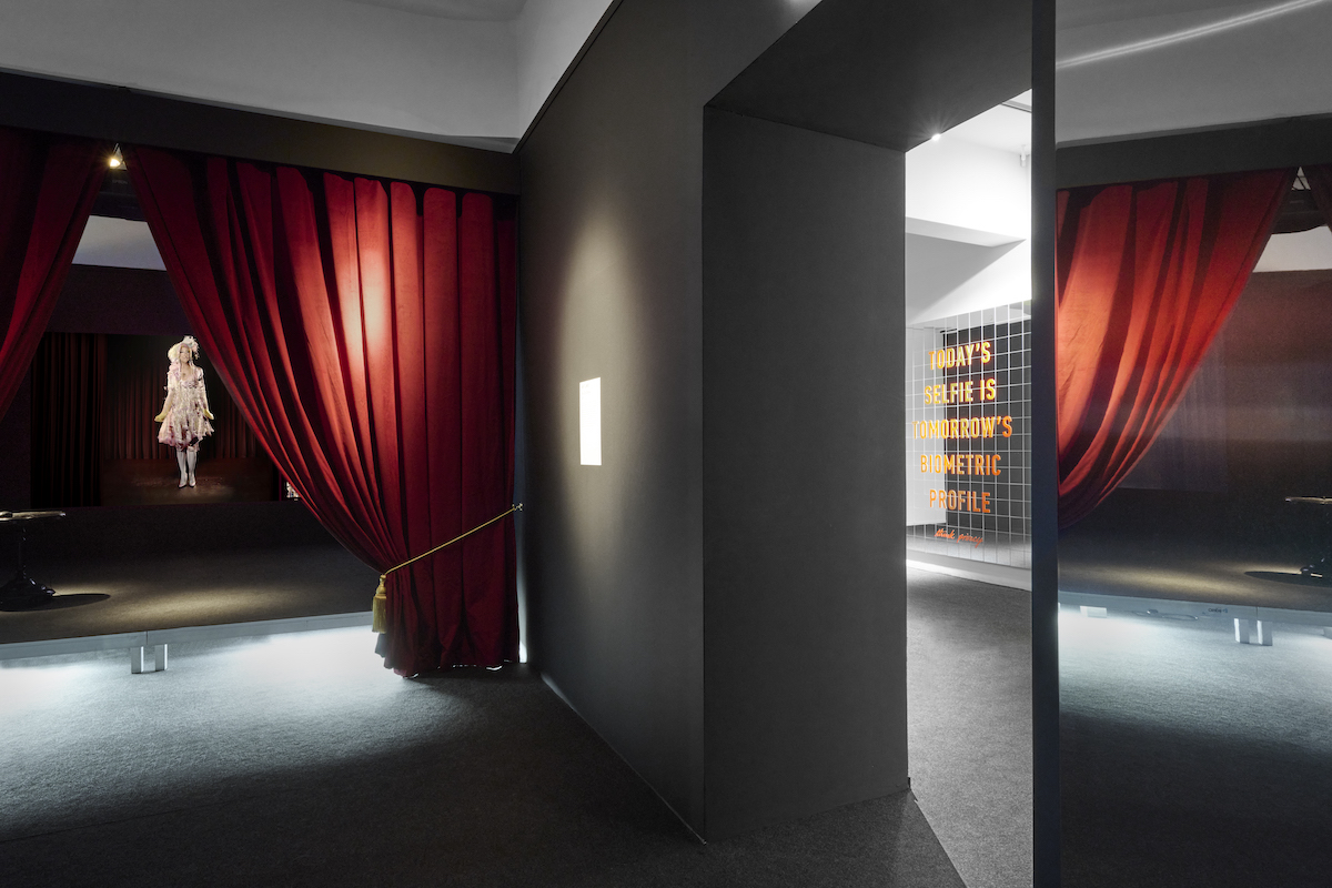 House of Mirrors: Artificial Intelligence as Phantasm - Hartware ...